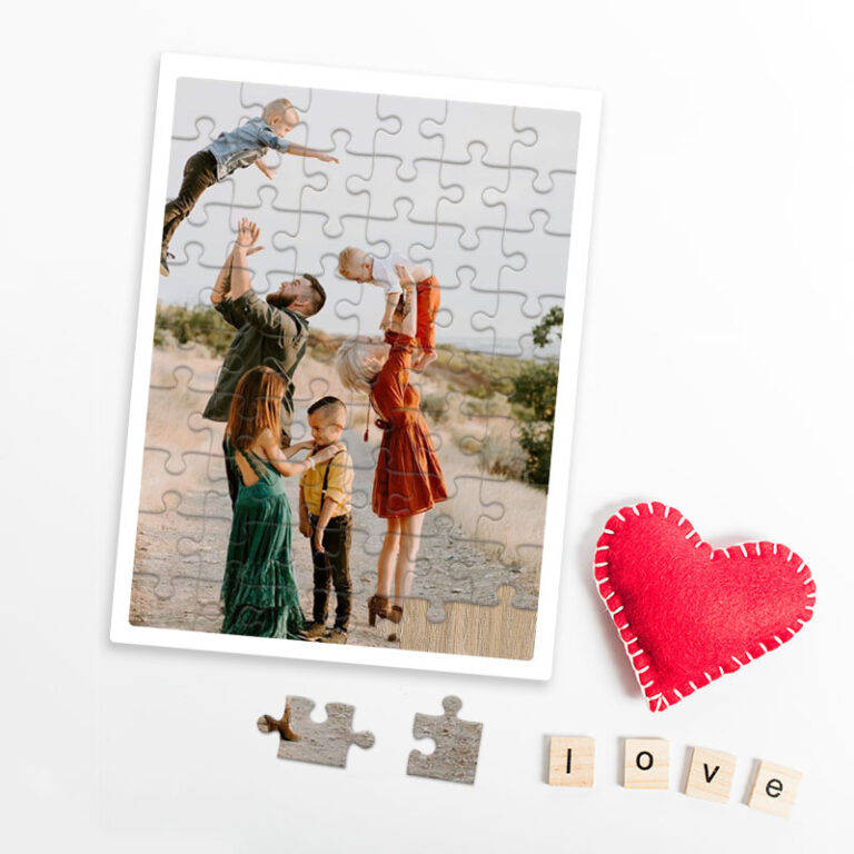 Puzzle din lemn 60 piese personalizat cu poza ta - Uniq-gift.ro